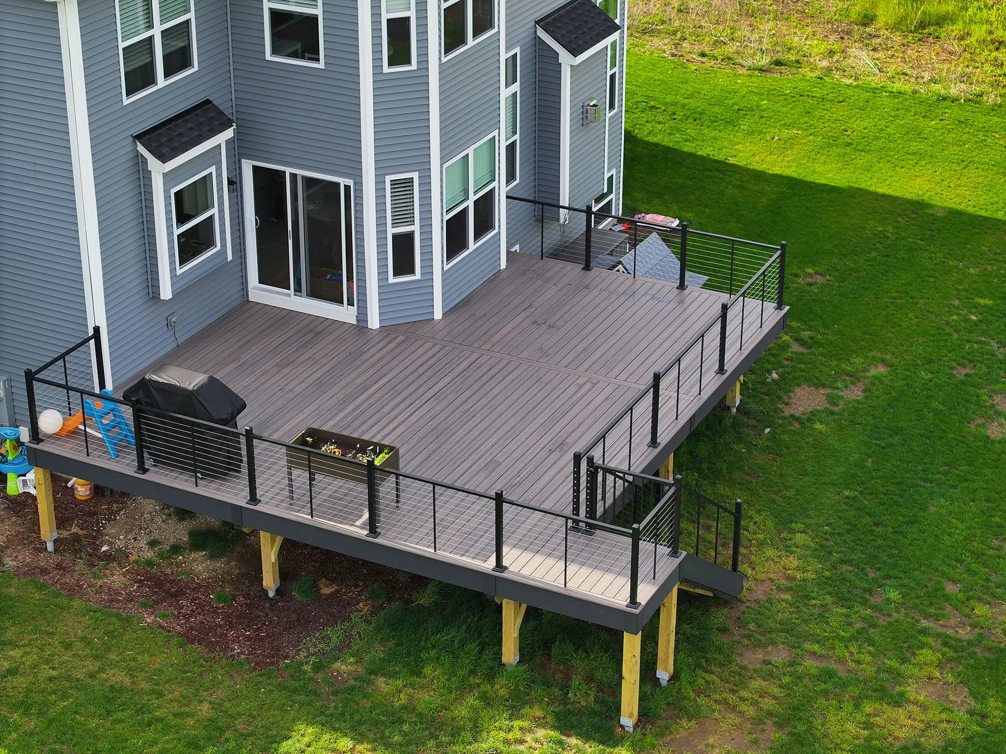Are Screened Decks or Open Decks More Popular in the Naperville, IL Area?